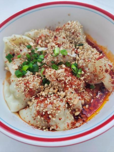 红油抄手怎么做_红油抄手热量高吗-第2张图片-山城妙识