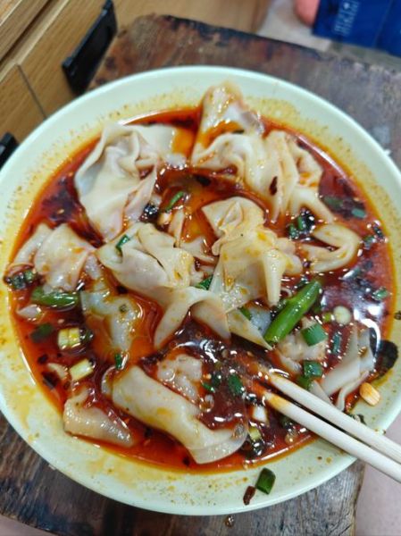 红油抄手怎么做_红油抄手热量高吗-第3张图片-山城妙识