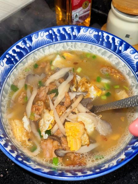 荷包蛋汤怎么煮_荷包蛋汤的家常做法-第2张图片-山城妙识