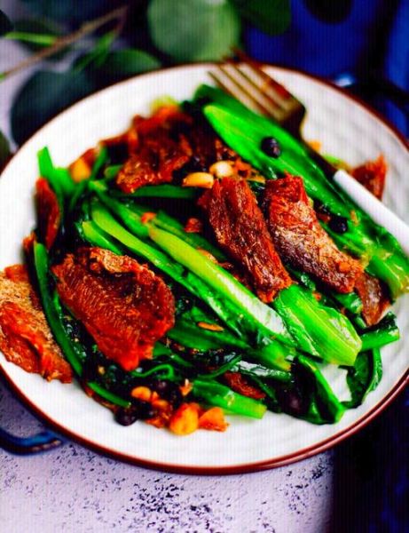 鲮鱼油麦菜怎么炒好吃_鲮鱼油麦菜做法步骤-第3张图片-山城妙识 鲮鱼油麦菜怎么炒好吃_鲮鱼油麦菜做法步骤-第3张图片-山城妙识