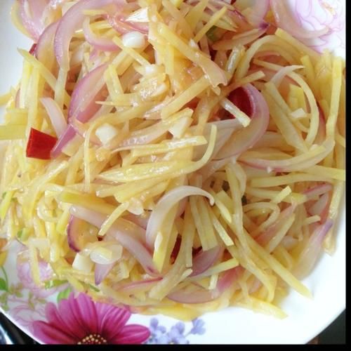 洋葱炒土豆丝怎么做_洋葱炒土豆丝先放洋葱还是土豆-第1张图片-山城妙识 洋葱炒土豆丝怎么做_洋葱炒土豆丝先放洋葱还是土豆-第1张图片-山城妙识