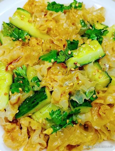 凉拌白木耳怎么做_凉拌白木耳要焯水吗-第2张图片-山城妙识