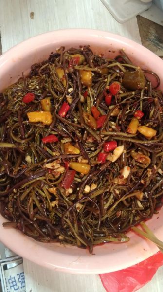 腌制蕨菜的做法大全_蕨菜怎么腌制才脆嫩-第2张图片-山城妙识 腌制蕨菜的做法大全_蕨菜怎么腌制才脆嫩-第2张图片-山城妙识