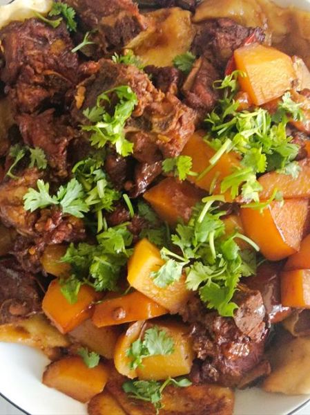 排骨土豆怎么炖最好喝_排骨土豆炖多久才入味-第2张图片-山城妙识 排骨土豆怎么炖最好喝_排骨土豆炖多久才入味-第2张图片-山城妙识