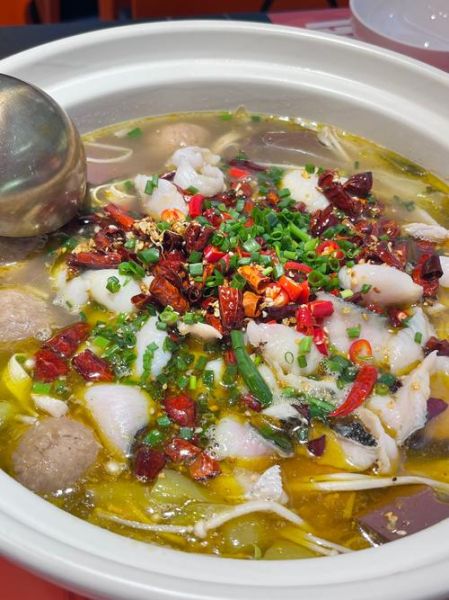 酸菜鱼火锅怎么做_酸菜鱼火锅家常做法-第2张图片-山城妙识 酸菜鱼火锅怎么做_酸菜鱼火锅家常做法-第2张图片-山城妙识