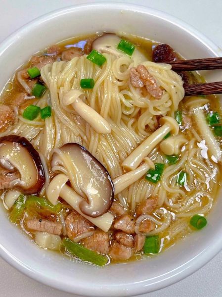 蘑菇汤面怎么做好吃_家常蘑菇汤面做法-第3张图片-山城妙识 蘑菇汤面怎么做好吃_家常蘑菇汤面做法-第3张图片-山城妙识