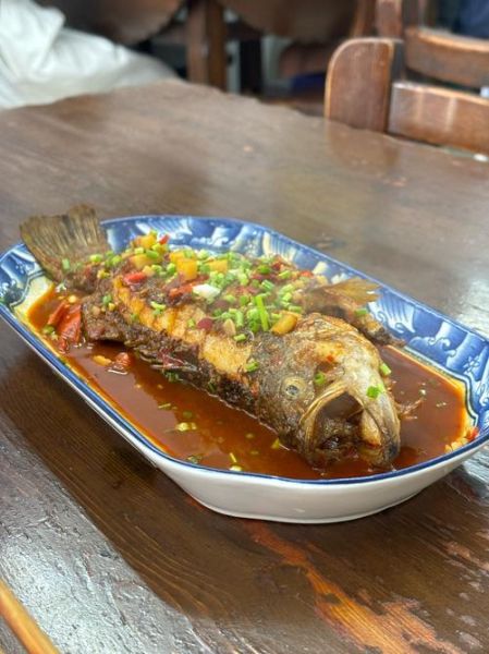 红烧鲈鱼怎么做才好吃_家常做法视频步骤-第3张图片-山城妙识 红烧鲈鱼怎么做才好吃_家常做法视频步骤-第3张图片-山城妙识