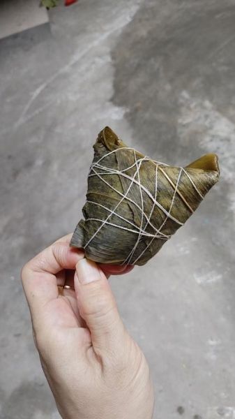 西米粽子怎么包_西米粽子需要泡多久-第1张图片-山城妙识