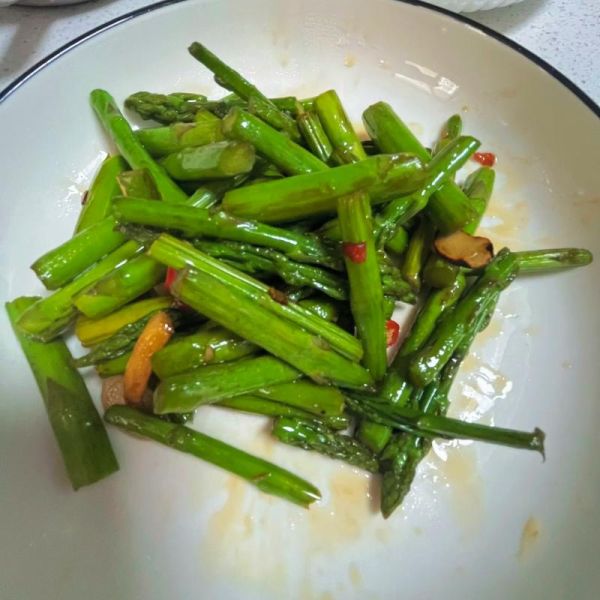 素炒芦笋怎么炒好吃_素炒芦笋的做法大全-第1张图片-山城妙识 素炒芦笋怎么炒好吃_素炒芦笋的做法大全-第1张图片-山城妙识