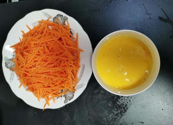 家常炒胡萝卜怎么炒好吃_胡萝卜炒多久才脆嫩-第2张图片-山城妙识 家常炒胡萝卜怎么炒好吃_胡萝卜炒多久才脆嫩-第2张图片-山城妙识