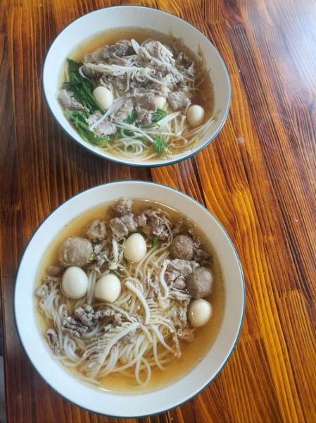 牛肉粉怎么做_牛肉粉汤底的熬制秘诀-第3张图片-山城妙识 牛肉粉怎么做_牛肉粉汤底的熬制秘诀-第3张图片-山城妙识