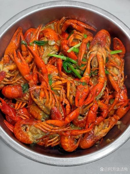 爆炒小龙虾怎么做好吃_小龙虾怎么清洗才干净-第1张图片-山城妙识 爆炒小龙虾怎么做好吃_小龙虾怎么清洗才干净-第1张图片-山城妙识