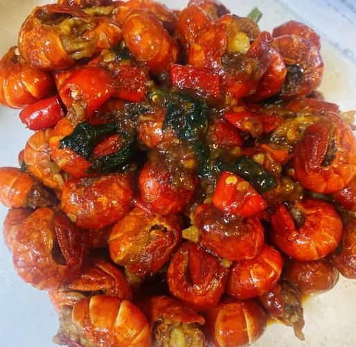 爆炒小龙虾怎么做好吃_小龙虾怎么清洗才干净-第3张图片-山城妙识 爆炒小龙虾怎么做好吃_小龙虾怎么清洗才干净-第3张图片-山城妙识