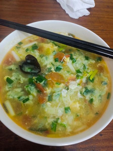 韭菜疙瘩汤怎么做好吃_韭菜疙瘩汤的做法窍门-第1张图片-山城妙识 韭菜疙瘩汤怎么做好吃_韭菜疙瘩汤的做法窍门-第1张图片-山城妙识