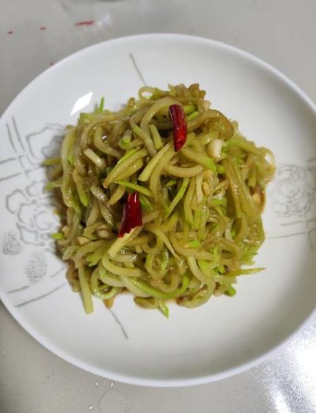 佛手瓜怎么炒好吃_佛手瓜炒多久才熟-第2张图片-山城妙识 佛手瓜怎么炒好吃_佛手瓜炒多久才熟-第2张图片-山城妙识