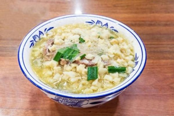 羊肉泡馍最正宗的做法_羊肉泡馍怎么做才地道-第3张图片-山城妙识 羊肉泡馍最正宗的做法_羊肉泡馍怎么做才地道-第3张图片-山城妙识