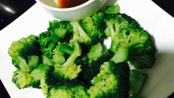 芥末西兰花怎么做凉拌_芥末西兰花凉拌要焯水吗-第2张图片-山城妙识