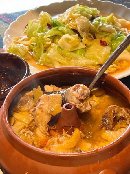 汽锅鸡油淋鸭怎么做_汽锅鸡油淋鸭正宗做法-第1张图片-山城妙识