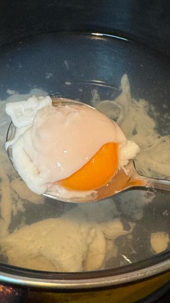 溏心荷包蛋怎么做_溏心荷包蛋煮几分钟-第3张图片-山城妙识 溏心荷包蛋怎么做_溏心荷包蛋煮几分钟-第3张图片-山城妙识