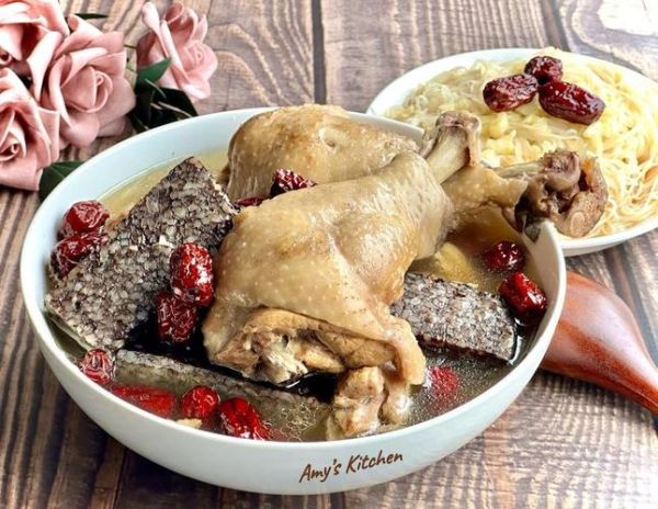 红酒烩鸡怎么做_红酒烩鸡配什么酒-第1张图片-山城妙识 红酒烩鸡怎么做_红酒烩鸡配什么酒-第1张图片-山城妙识