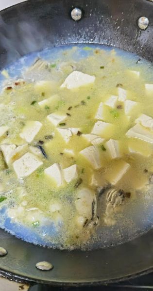 海蛎子豆腐汤怎么做_海蛎子豆腐汤的做法窍门-第2张图片-山城妙识 海蛎子豆腐汤怎么做_海蛎子豆腐汤的做法窍门-第2张图片-山城妙识