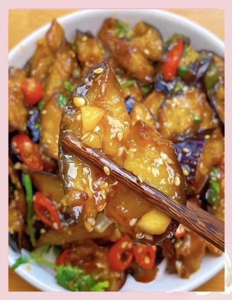 家常红烧茄子怎么做_红烧茄子要不要先油炸-第1张图片-山城妙识 家常红烧茄子怎么做_红烧茄子要不要先油炸-第1张图片-山城妙识