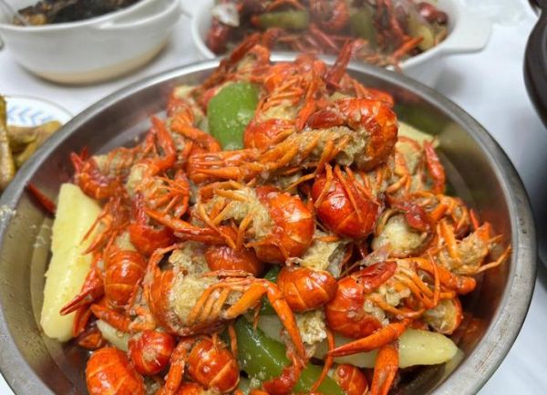 中国龙虾多少钱一斤_中国龙虾怎么做好吃-第1张图片-山城妙识