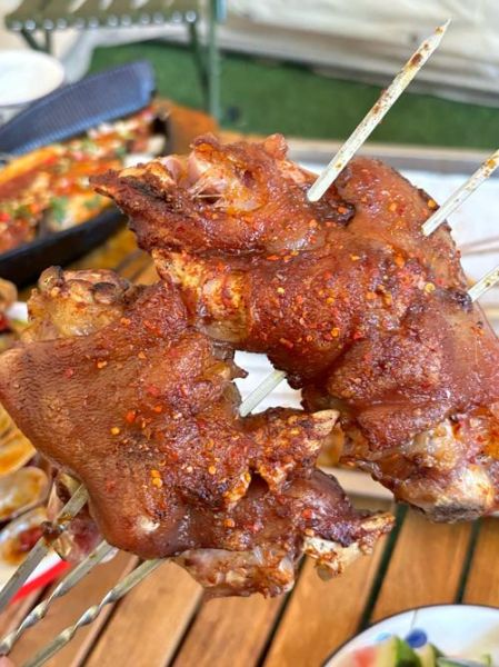 烤猪蹄图片高清_如何拍出诱人色泽-第1张图片-山城妙识 烤猪蹄图片高清_如何拍出诱人色泽-第1张图片-山城妙识