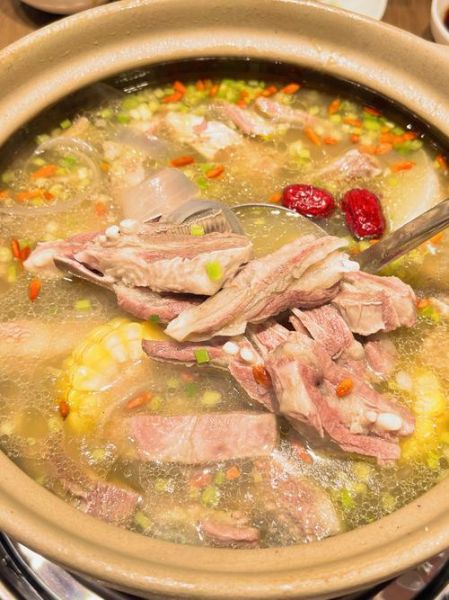 羊肉煲怎么做好吃_羊肉煲用什么部位最好-第1张图片-山城妙识