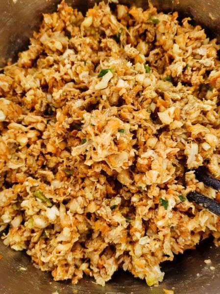 酸菜饺子怎么调馅好吃_酸菜饺子图片教程-第3张图片-山城妙识