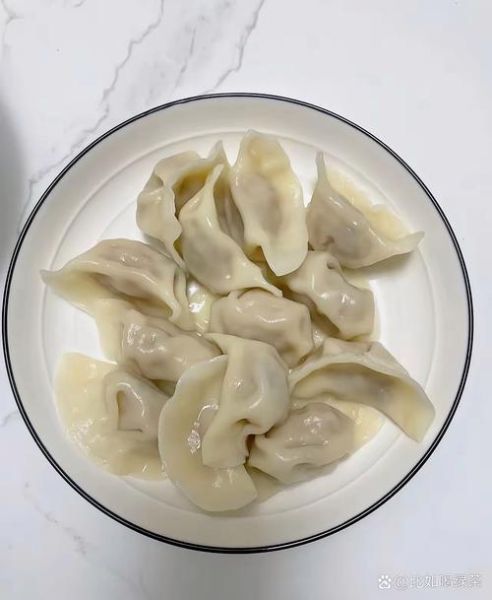 煮饺子水开后煮几分钟_饺子煮多久才熟-第3张图片-山城妙识 煮饺子水开后煮几分钟_饺子煮多久才熟-第3张图片-山城妙识