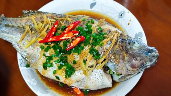 清蒸罗非鱼怎么做_清蒸罗非鱼蒸几分钟才嫩-第1张图片-山城妙识 清蒸罗非鱼怎么做_清蒸罗非鱼蒸几分钟才嫩-第1张图片-山城妙识