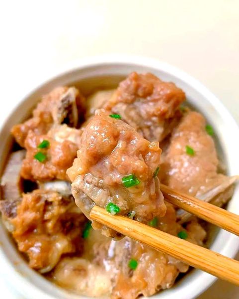 香芋蒸排骨热量高吗_香芋蒸排骨营养价值-第3张图片-山城妙识 香芋蒸排骨热量高吗_香芋蒸排骨营养价值-第3张图片-山城妙识