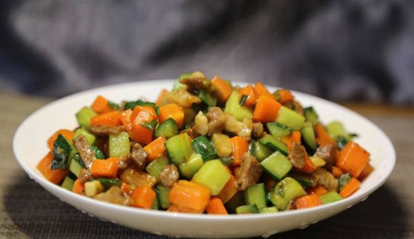 炒三丁怎么炒好吃_家常炒三丁做法窍门-第2张图片-山城妙识 炒三丁怎么炒好吃_家常炒三丁做法窍门-第2张图片-山城妙识