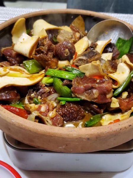 腊鸡怎么做好吃_腊鸡可以涮火锅吗-第1张图片-山城妙识