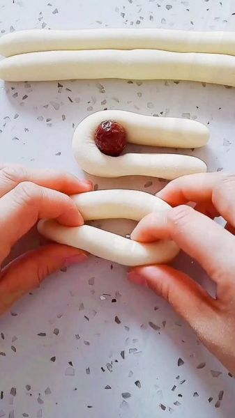 红枣开花馒头怎么做_开花馒头为什么裂口漂亮-第3张图片-山城妙识 红枣开花馒头怎么做_开花馒头为什么裂口漂亮-第3张图片-山城妙识