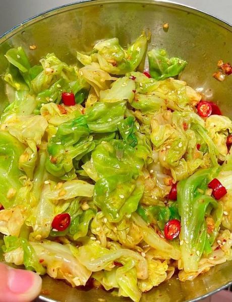 手撕包菜怎么炒才脆_手撕包菜要不要焯水-第1张图片-山城妙识 手撕包菜怎么炒才脆_手撕包菜要不要焯水-第1张图片-山城妙识