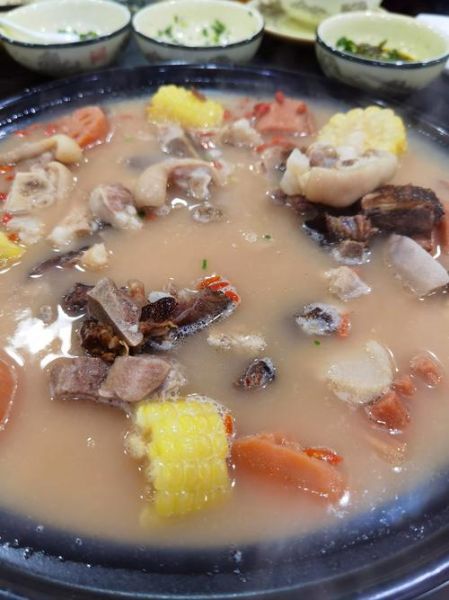 煲汤用什么锅最好_煲汤需要多长时间-第1张图片-山城妙识