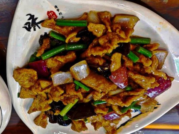 山西带汤过油肉怎么做_山西过油肉汤的做法-第2张图片-山城妙识 山西带汤过油肉怎么做_山西过油肉汤的做法-第2张图片-山城妙识