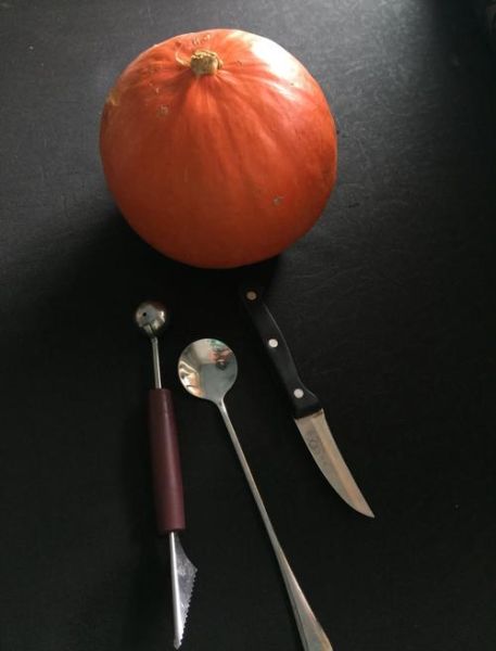 怎样做南瓜灯_南瓜灯雕刻教程-第1张图片-山城妙识