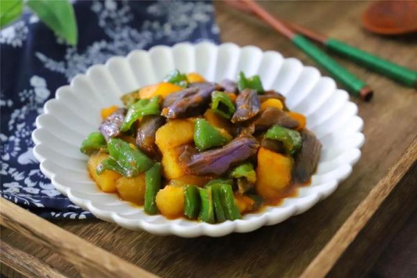 家庭版地三鲜怎么做_地三鲜茄子土豆青椒比例-第2张图片-山城妙识 家庭版地三鲜怎么做_地三鲜茄子土豆青椒比例-第2张图片-山城妙识