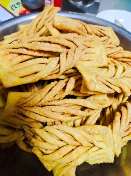 炸麻叶怎么才香酥脆_炸麻叶用什么面粉更酥-第1张图片-山城妙识 炸麻叶怎么才香酥脆_炸麻叶用什么面粉更酥-第1张图片-山城妙识