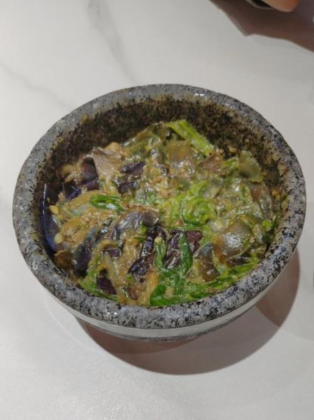 皮蛋凉拌的做法_擂辣椒皮蛋怎么做-第1张图片-山城妙识