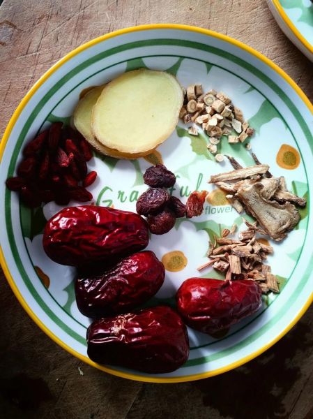 排骨炖什么补血补气_家常做法与食材搭配-第2张图片-山城妙识 排骨炖什么补血补气_家常做法与食材搭配-第2张图片-山城妙识