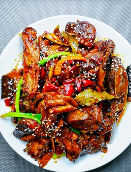 麻辣干锅鸭怎么做_家庭版麻辣干锅鸭做法-第1张图片-山城妙识 麻辣干锅鸭怎么做_家庭版麻辣干锅鸭做法-第1张图片-山城妙识