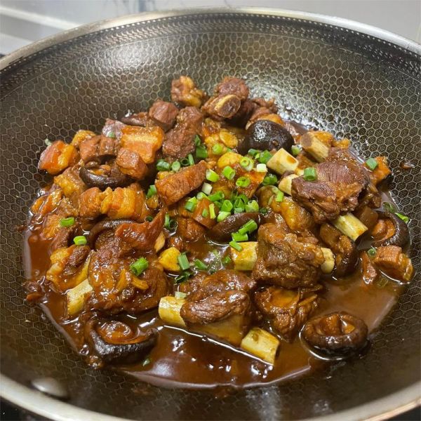 排骨用什么煲汤最好_排骨煲汤放什么食材最香-第2张图片-山城妙识