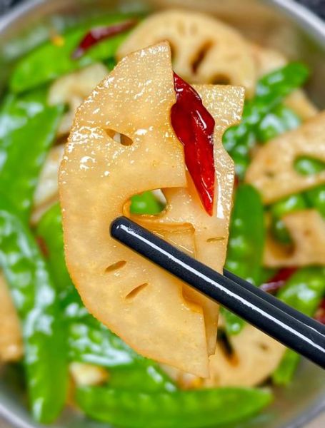 藕炒荷兰豆怎么做_藕炒荷兰豆要焯水吗-第3张图片-山城妙识