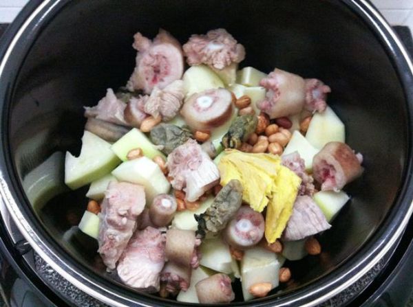 丰胸的蔬菜有哪些_吃什么蔬菜能丰胸-第2张图片-山城妙识 丰胸的蔬菜有哪些_吃什么蔬菜能丰胸-第2张图片-山城妙识