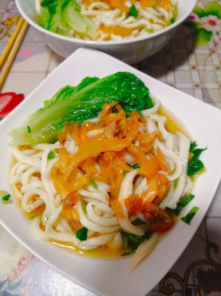 手擀面汤怎么做_手擀面汤的家常做法-第1张图片-山城妙识 手擀面汤怎么做_手擀面汤的家常做法-第1张图片-山城妙识