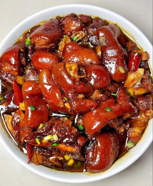 红烧猪蹄子怎么做好吃_红烧猪蹄子家常做法-第1张图片-山城妙识 红烧猪蹄子怎么做好吃_红烧猪蹄子家常做法-第1张图片-山城妙识